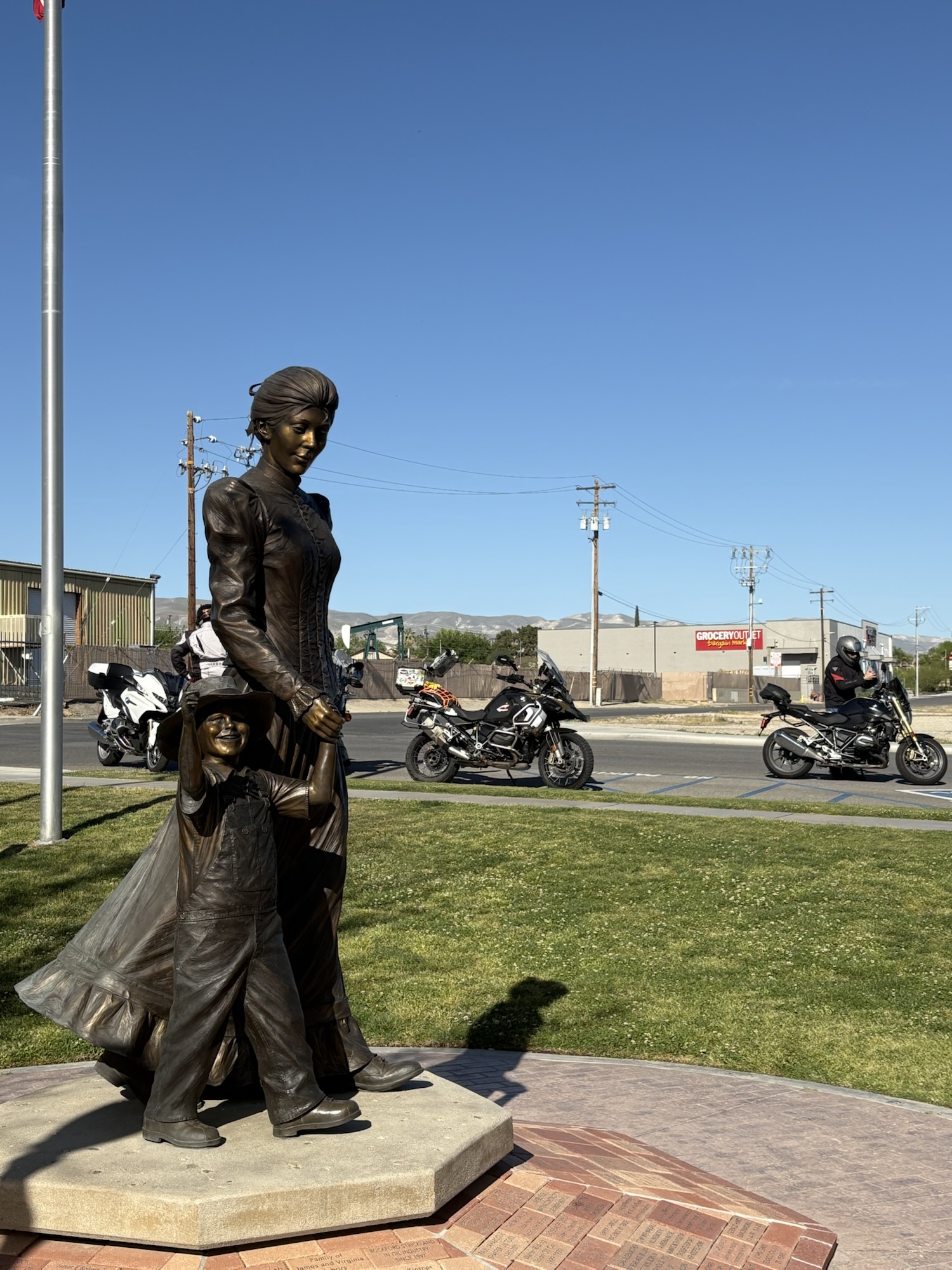 Motorcycle Ride to Taft and Carrizo Plains National Park – Trawlercat ...